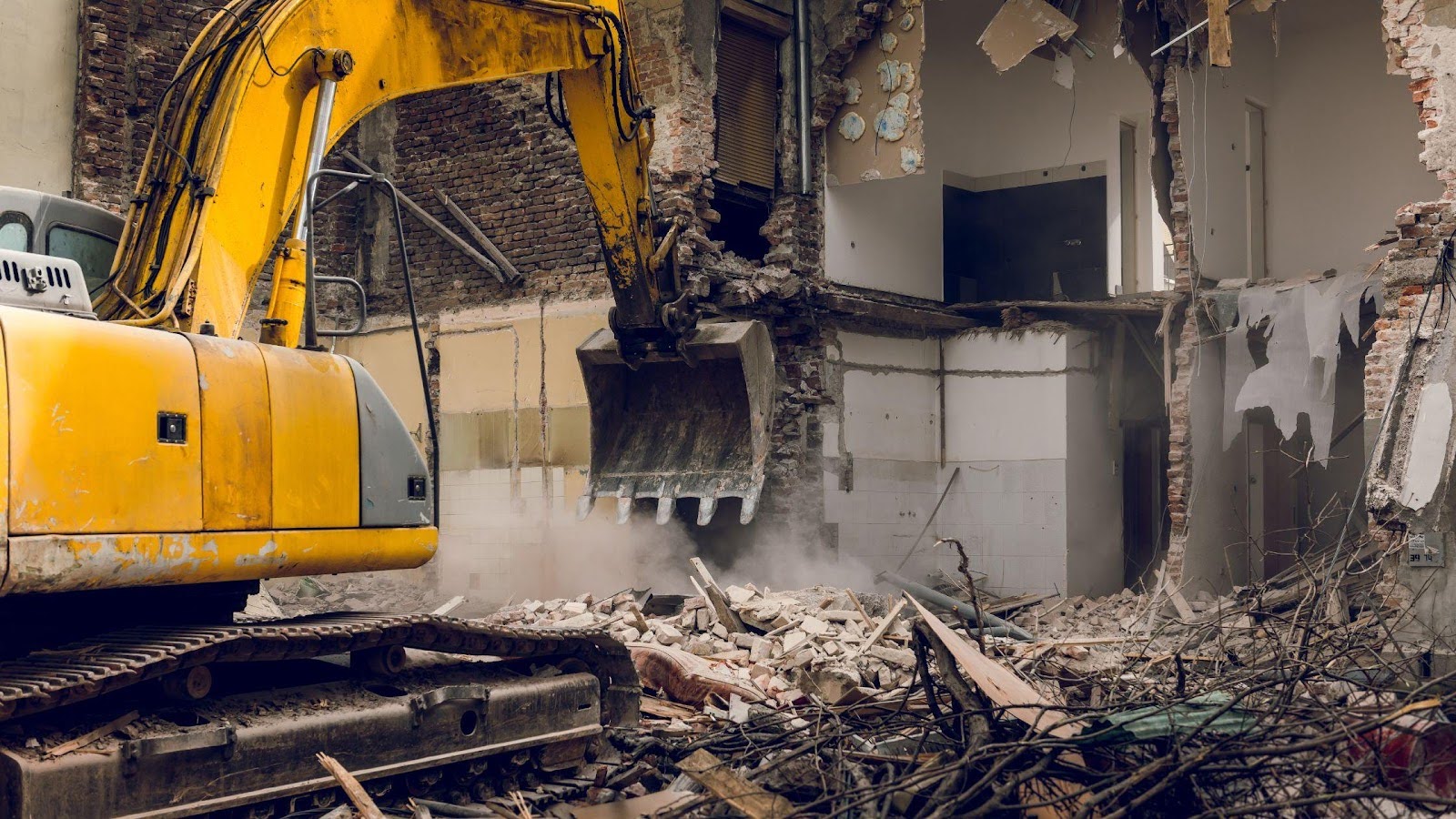 10 Essential Tips for Safe Demolition After a Fire Incident | TWB